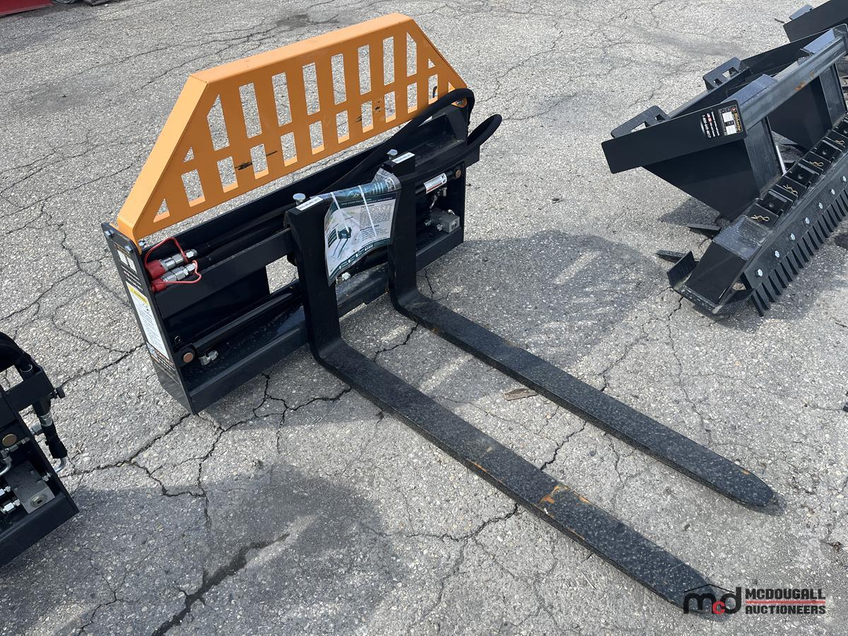 Wolverine PFA-11-3300G Skid Steer Hydraulic Pallet Fork